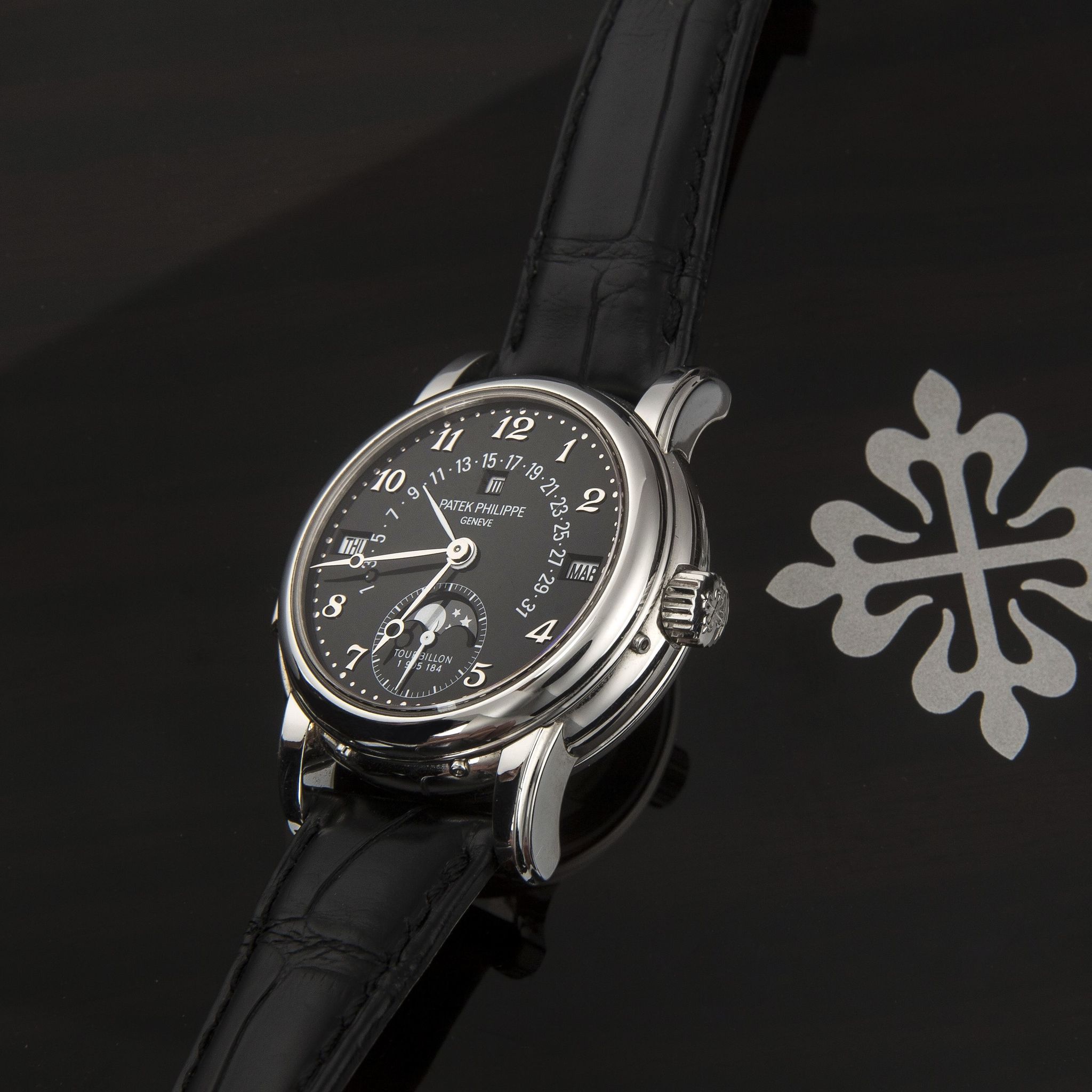 Patek Philippe Ref. 5016, one-minute tourbillon regulator, minute ...