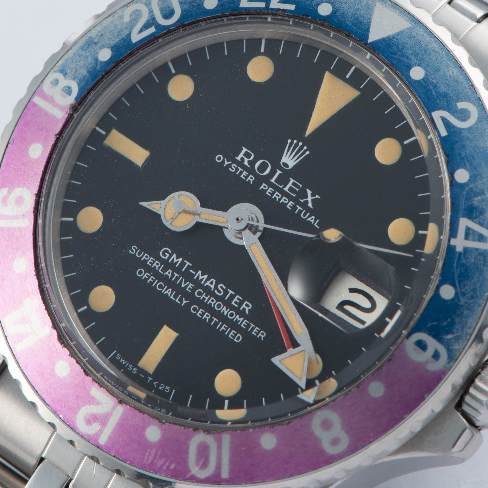 ROLEX REF. 1675, GMT-MASTER, FUCHSIA BEZEL, LONG “E” DIAL, STAINLESS ...