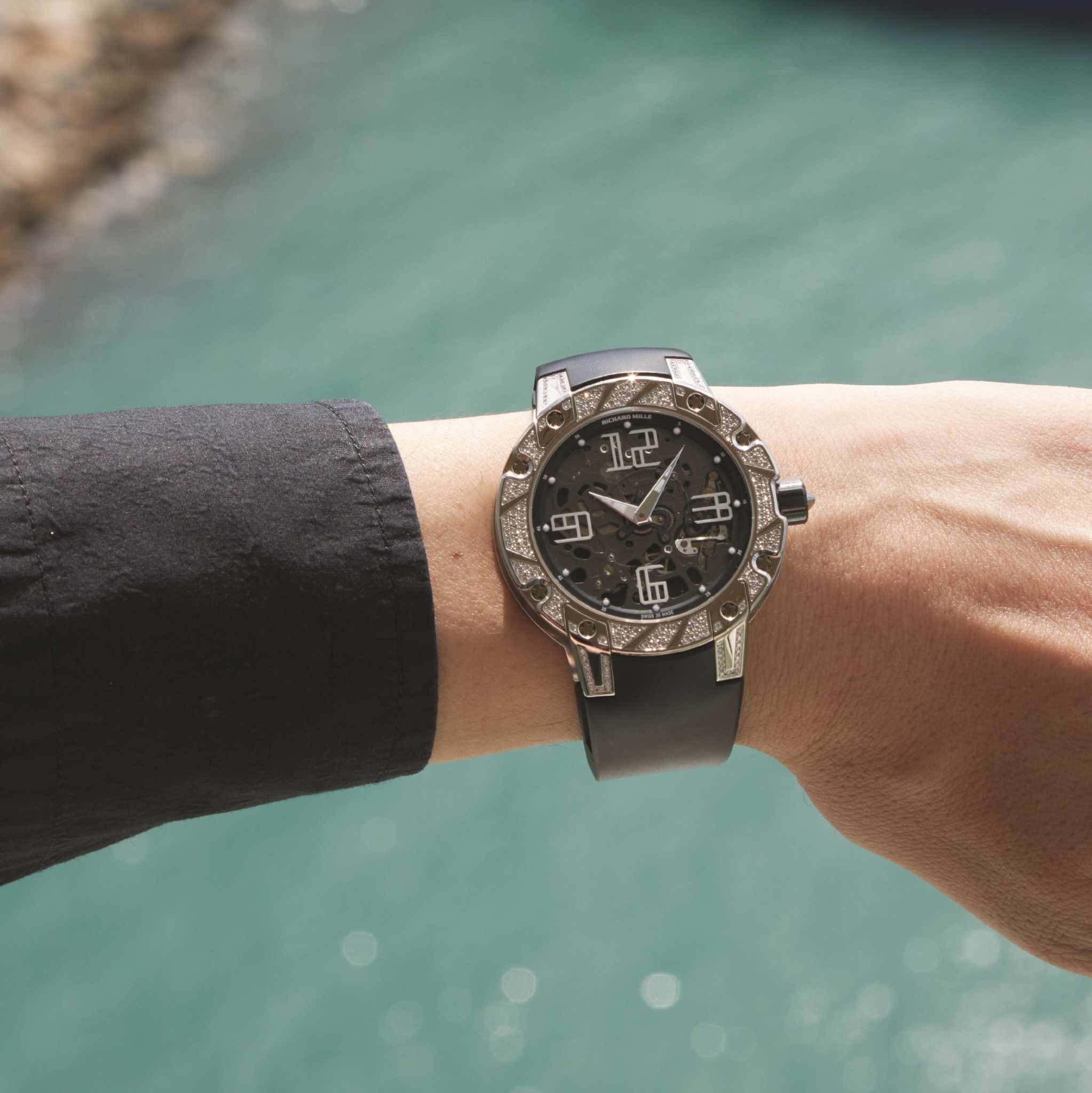 RICHARD MILLE REF. RM033 AL WG, AUTOMATIC WINDING EXTRAFLAT,18K WHITE GOLD | | Hong Kong ...